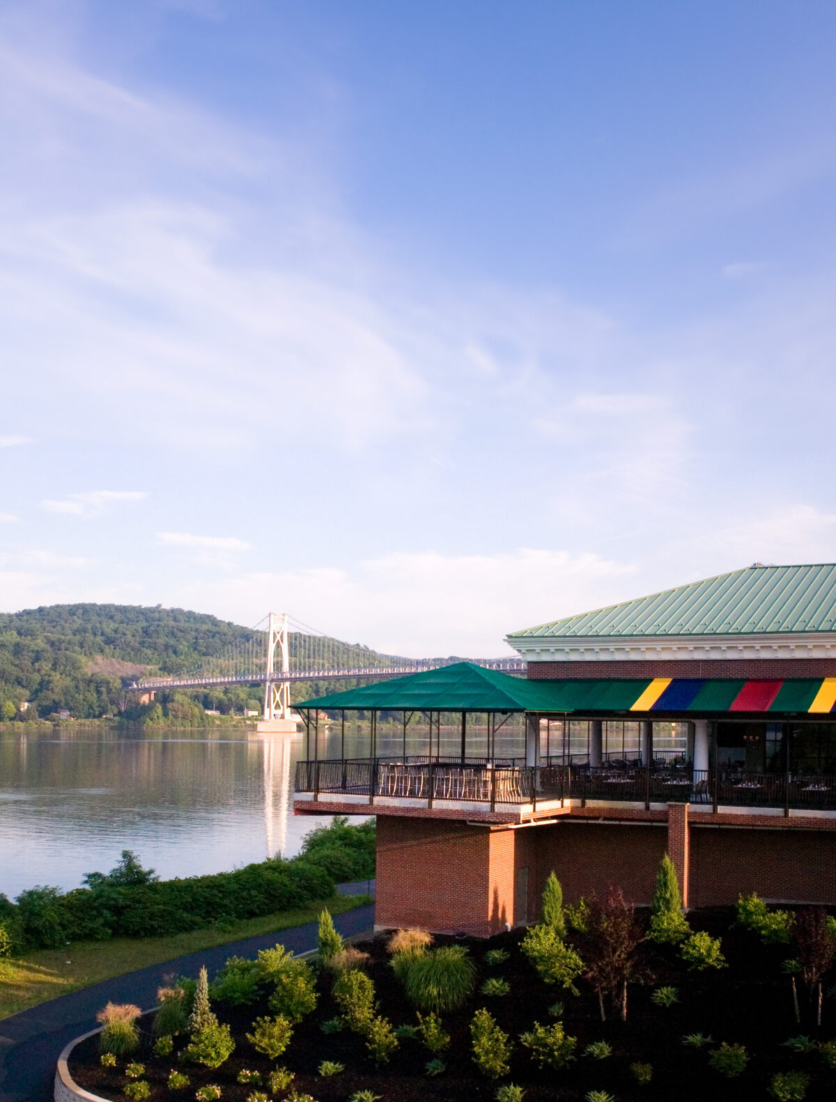 Tourism - Shadows on the Hudson